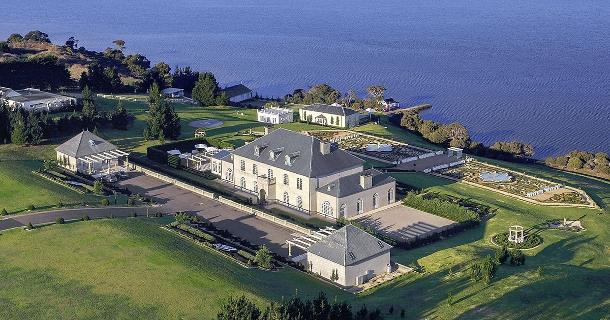 Private waterfront mansion an event venue to impress - micenet